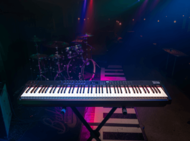 Roland RD-88 EX | Piano Digital de Palco - Roland Store